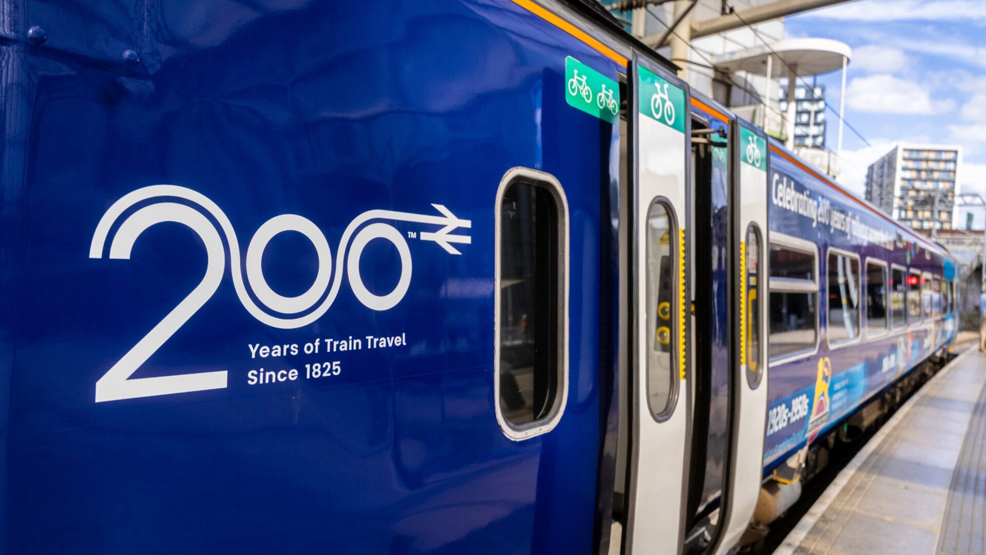 New train artwork celebrating 200 years of railway history and Northern’s long serving ...